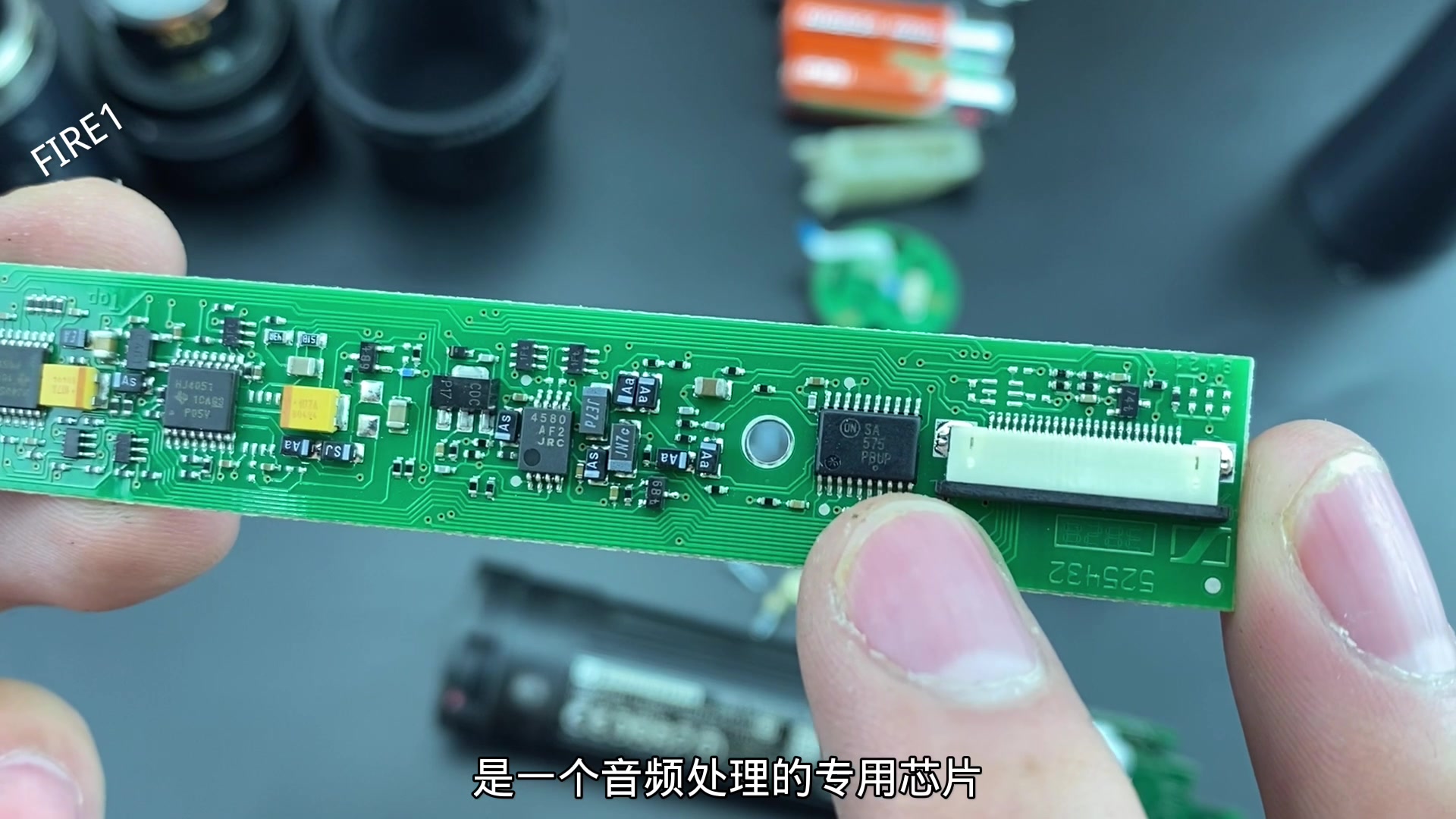 拆解森海塞尔无线话筒,看看专业的东西里面有哪些高科技