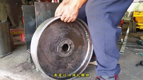 第一集ll牛人自制液压动力滚轮,真材实料打造所有配件,制作过程更是让...