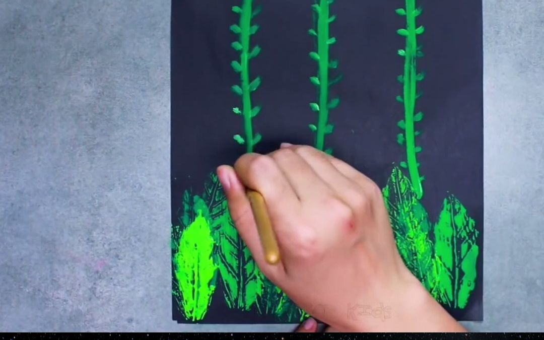简单易完成的树叶油彩画