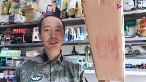 5元VS60元LED吸顶灯实测!价格差12倍到底值不值?结果惊呆!