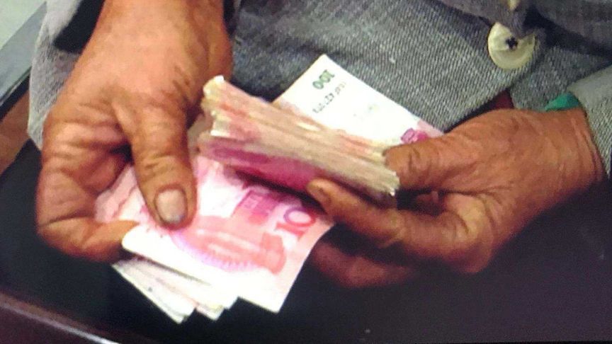 无论工资高低,劳动合同上为啥多数都写2100元?涨知识了