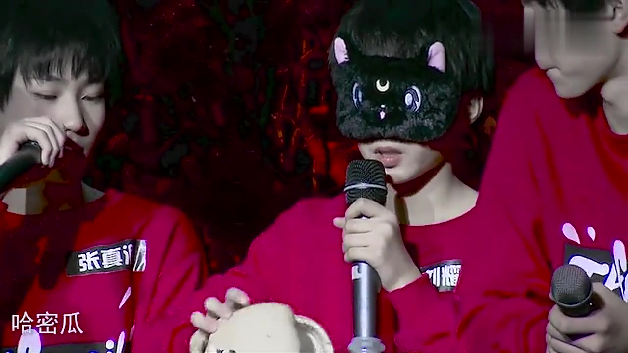 刘耀文小时候那么可爱,敖子逸也太宠耀文啦,不再是哥哥扭曲的爱