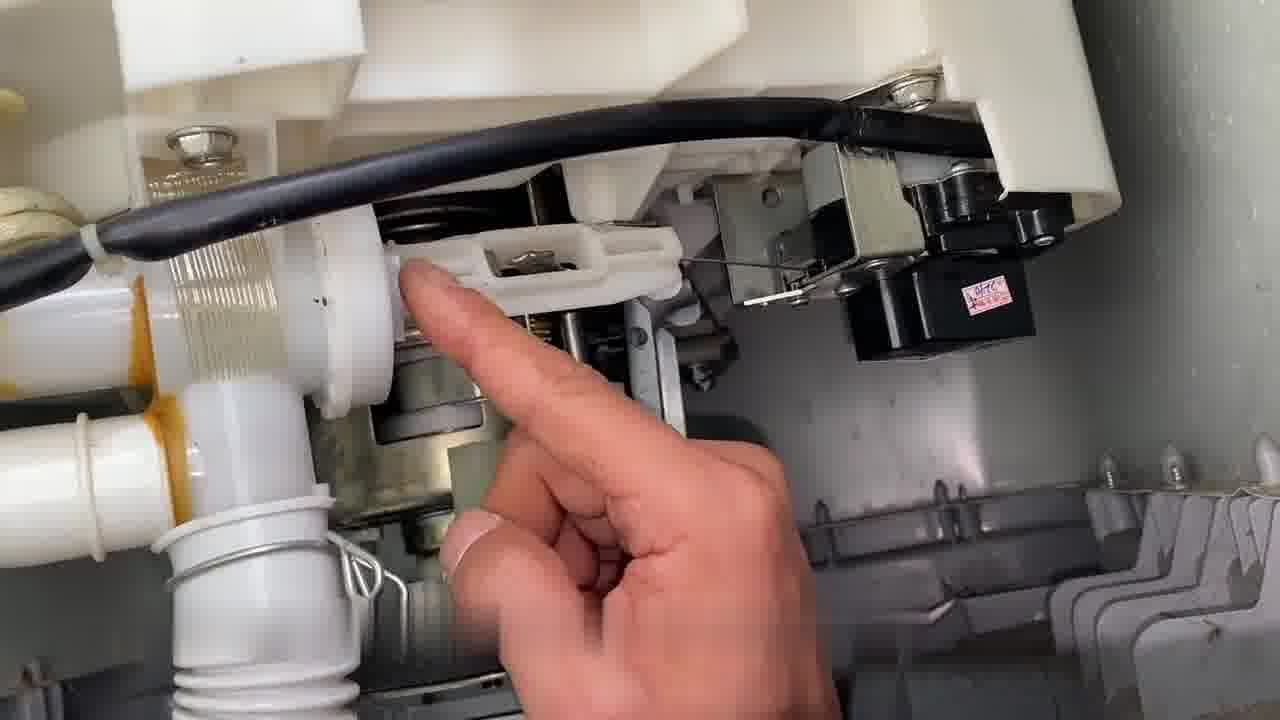 海信洗衣机开机显示f2￥—,请教一下要怎么弄才可以解决这个情况呢