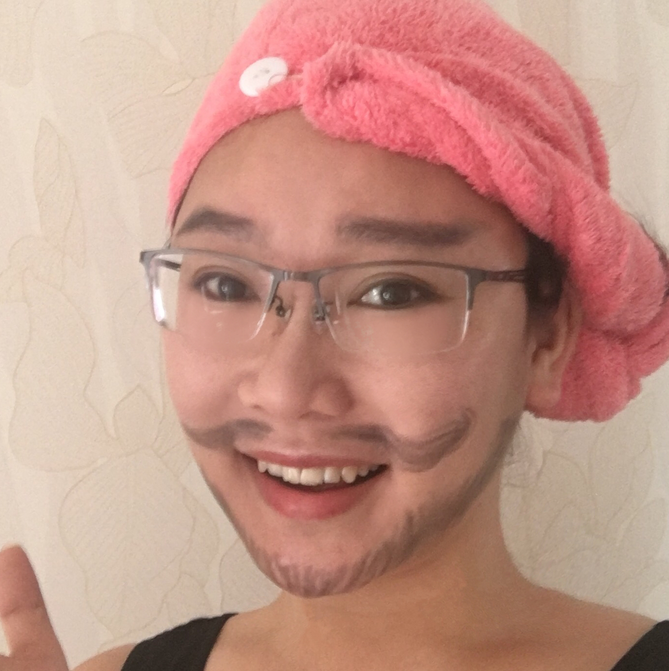 丨一只小透明丨 