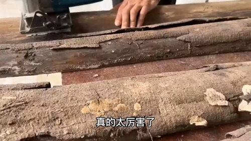 小伙花200购买了一些木板,经过加工一番卖出30000