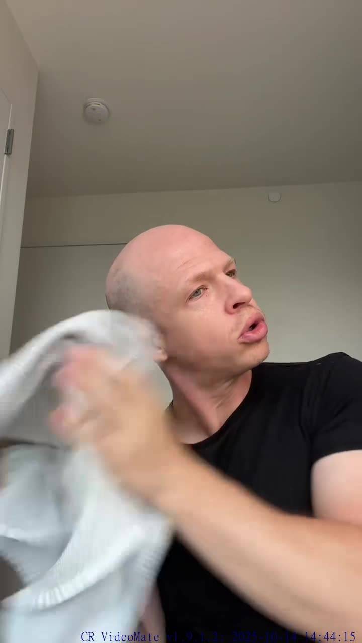 搞笑:当你模仿妻子日常打理头发时