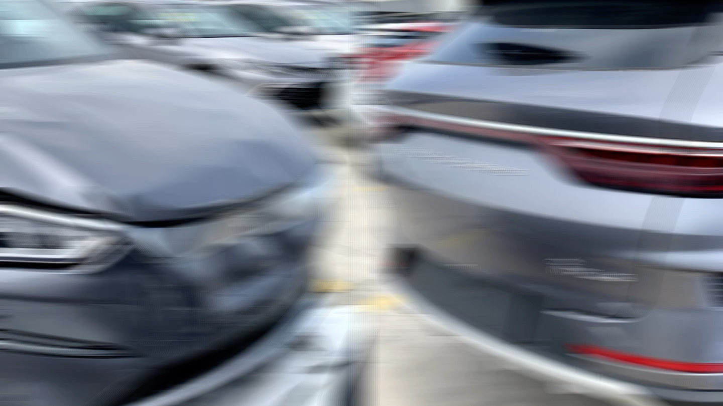 比亚迪宋PLUS EV 纯电动车,续航505公里 指导价180800运损已修复...