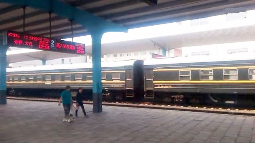 延吉至大连K7334次列车 驶出起点站延吉站