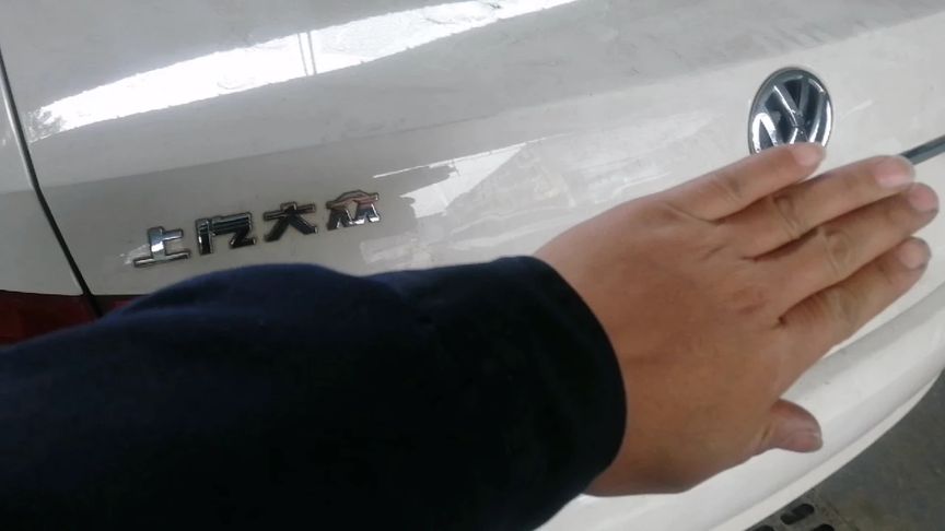 大众朗逸右后玻璃无法升降,秒杀。