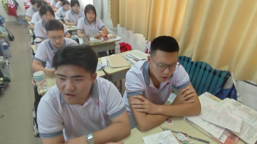 今天是9月9号,是伟大的毛主席逝世48周年的纪念日。为了缅怀伟人的...