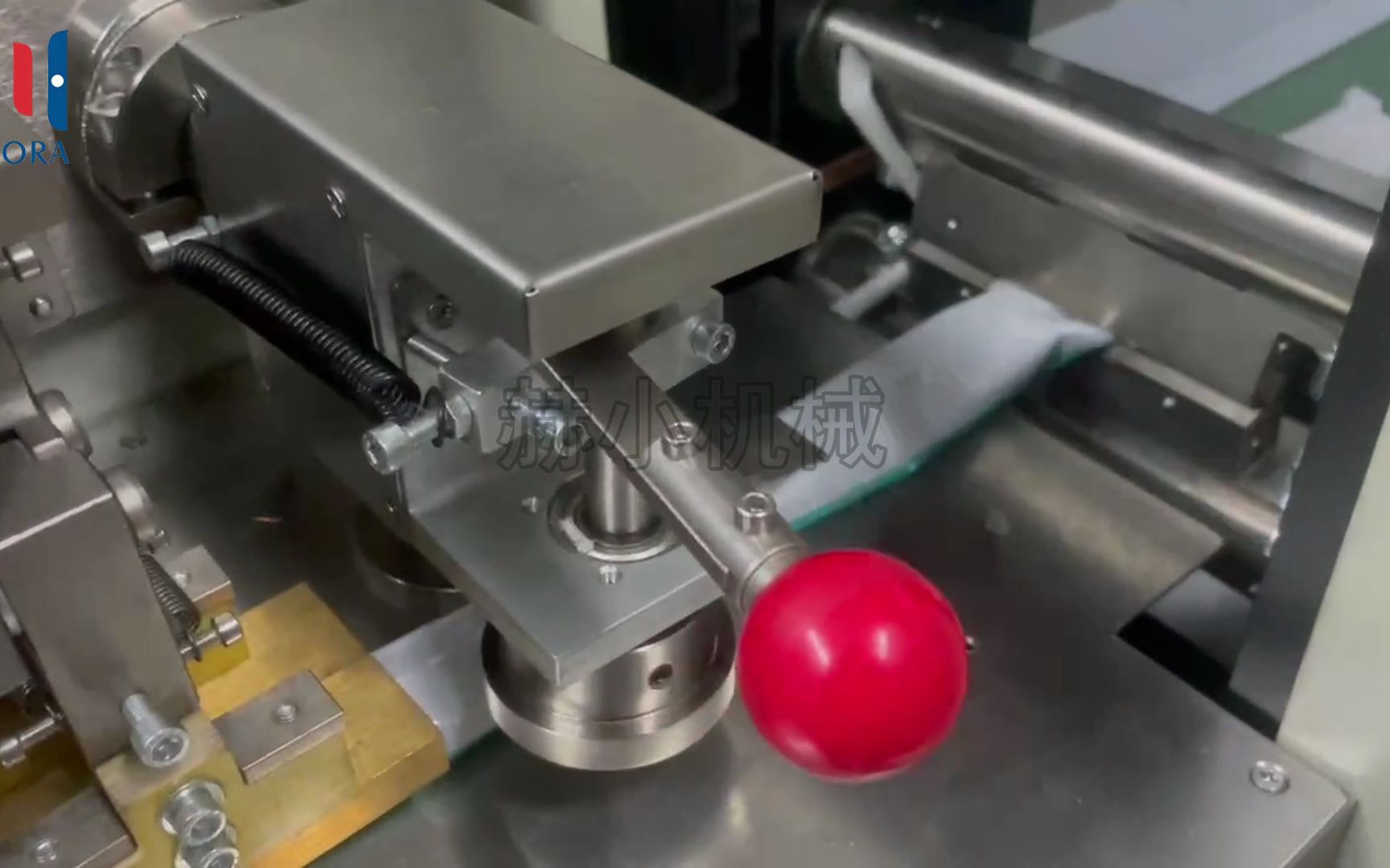 赫小机械全自动变频枕式包装机