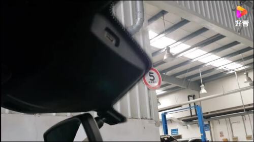 全新探险者内后视镜USB接口实测!U盘歌曲秒识别还是翻车现场?