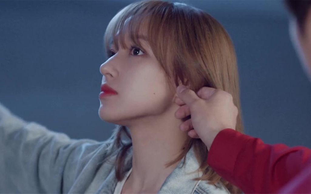 【你的微笑很美】许凯撩妹好手段!索吻熊抱太高能,简直甜到没眼看