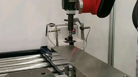 全自动轮胎拧紧机,自动送料,自动抓去轮胎,自动跟随。#轮胎拆装神器#...