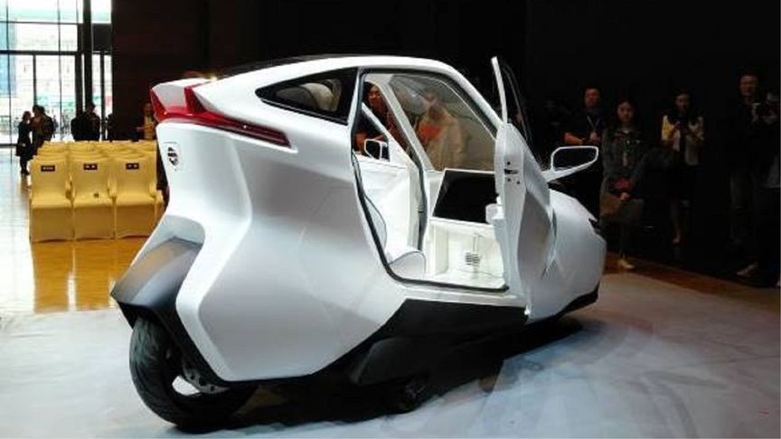 小米造出“不倒翁”两轮车,百公里5度电,鼠标代替方向盘