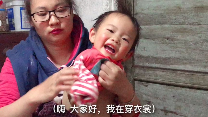 疫情期间最奢侈的是陪伴孩子,听说艾草洗澡能预防是真的吗?