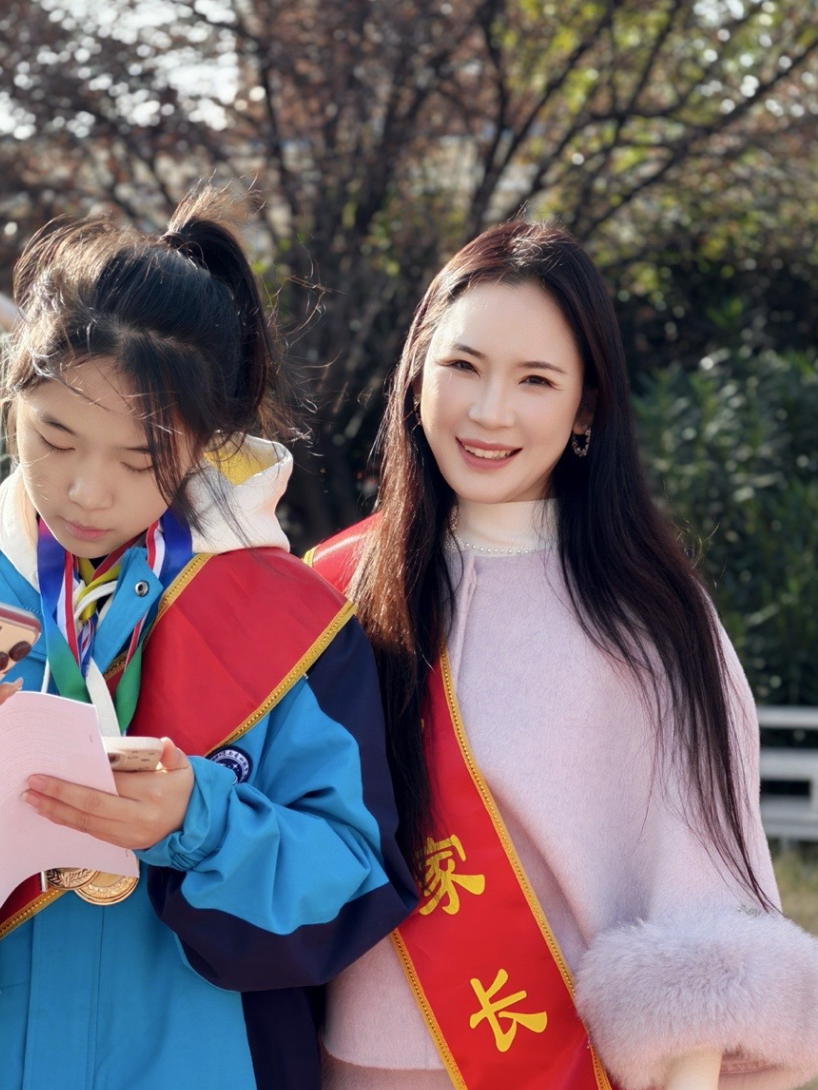 第三视角下的发言完整视频来啦!上次家长代表讲话收获百万播放,回看...