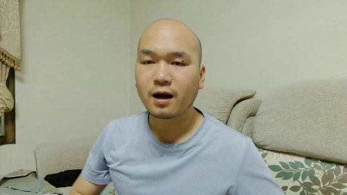 媳妇把信用卡拿去注销,以后不提前消费,老公支持她