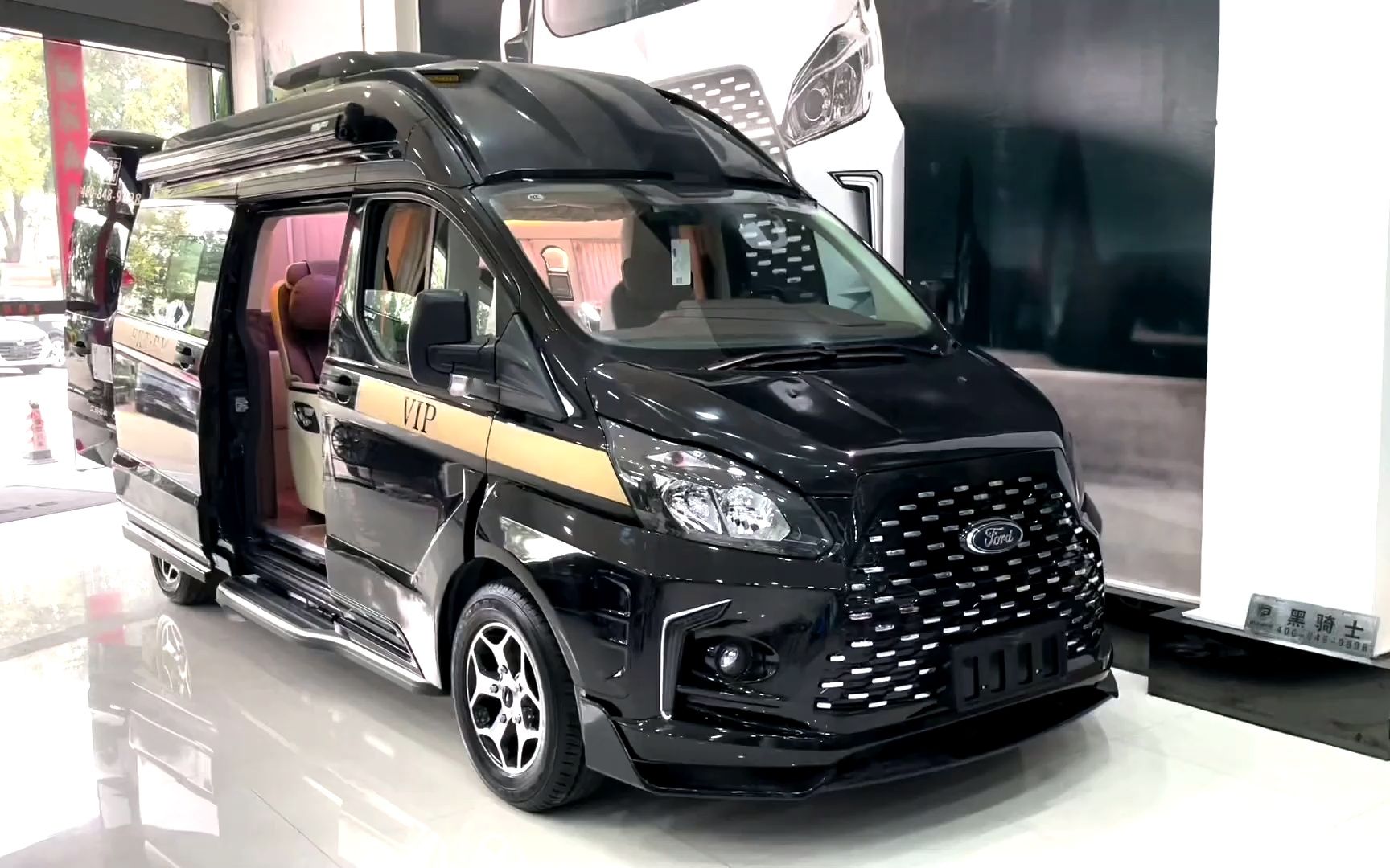 小巧玲珑,一车多用,老板们都喜欢的福特黑骑士三代商旅房车