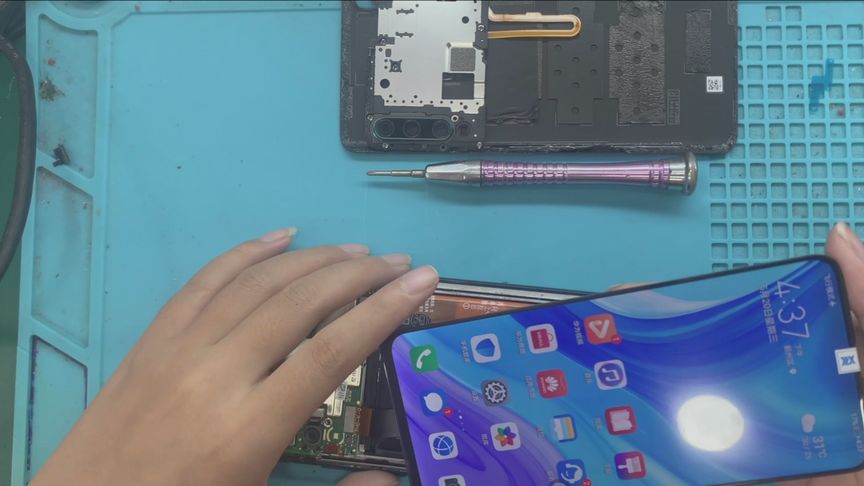 华为畅享10plus手机拆解更换屏幕总成详细视频教程华丽丽的科技日