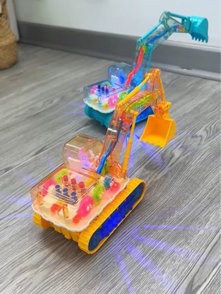电动齿轮挖掘机 家里有个挖掘机迷,透明的外壳,能观察里面的齿轮传动,...