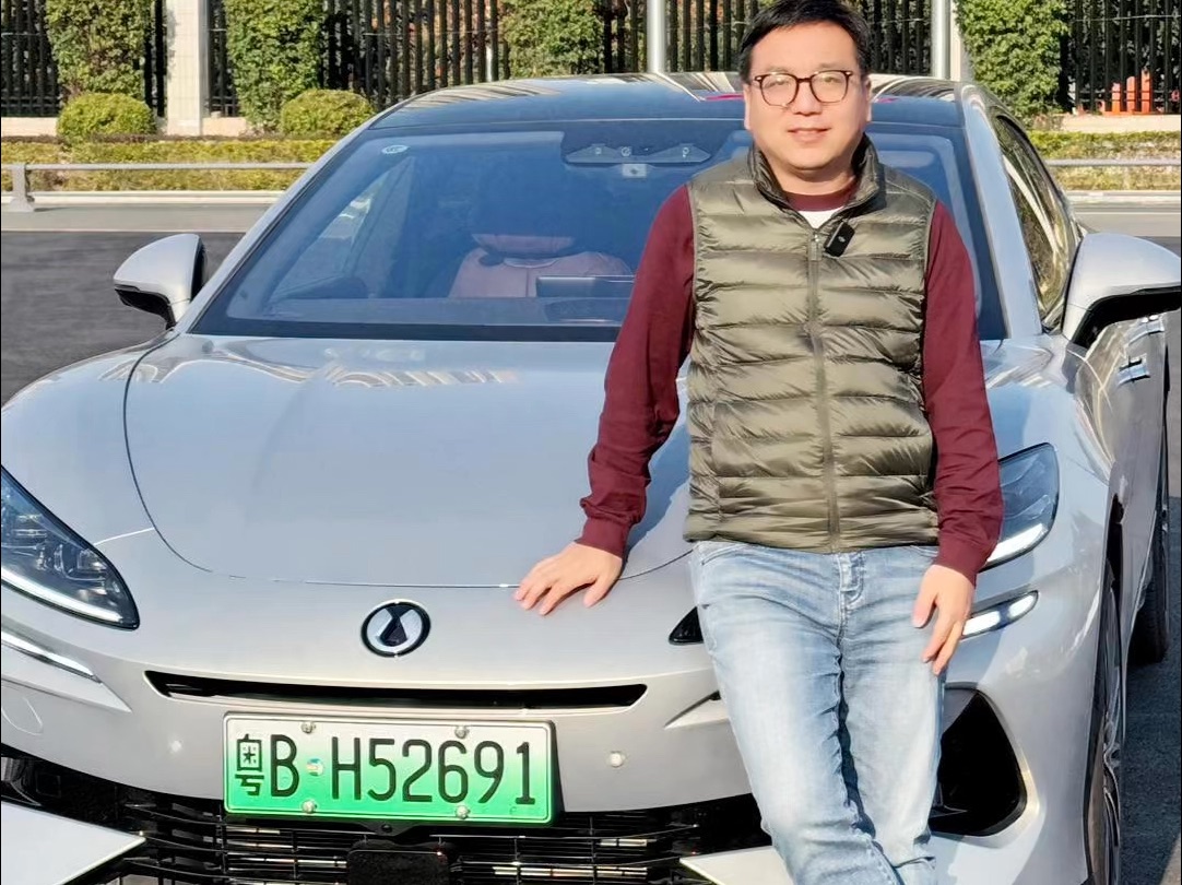 比亚迪“天神之眼”智驾体验,全程零接管,表现堪比老司机?