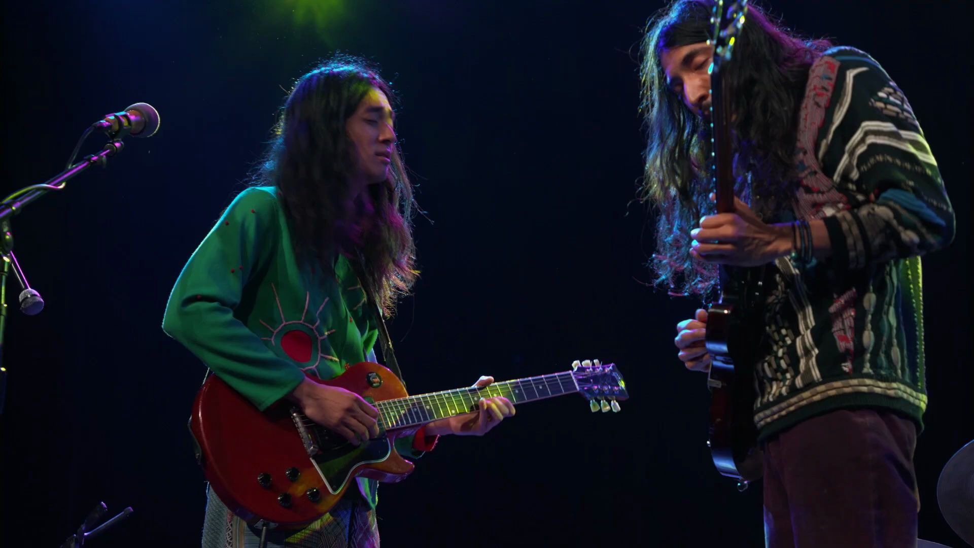 几何学模样-戴上耳机点根烟,你就是神仙