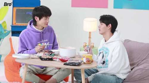 哥哥弟弟筷子大战!3招让宝宝秒变干饭小能手