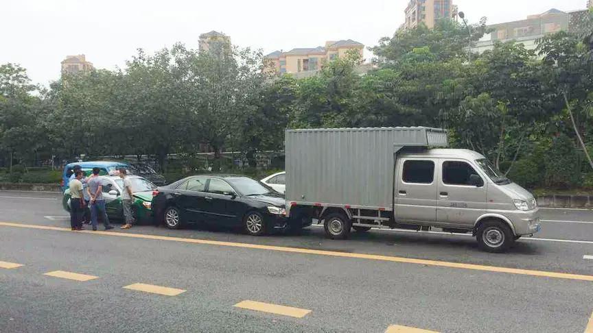 开车撞了别人,你不一定全责!这几种情况一分钱不用赔,你没责任