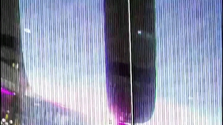 手机摄像头被激光照坏的瞬间