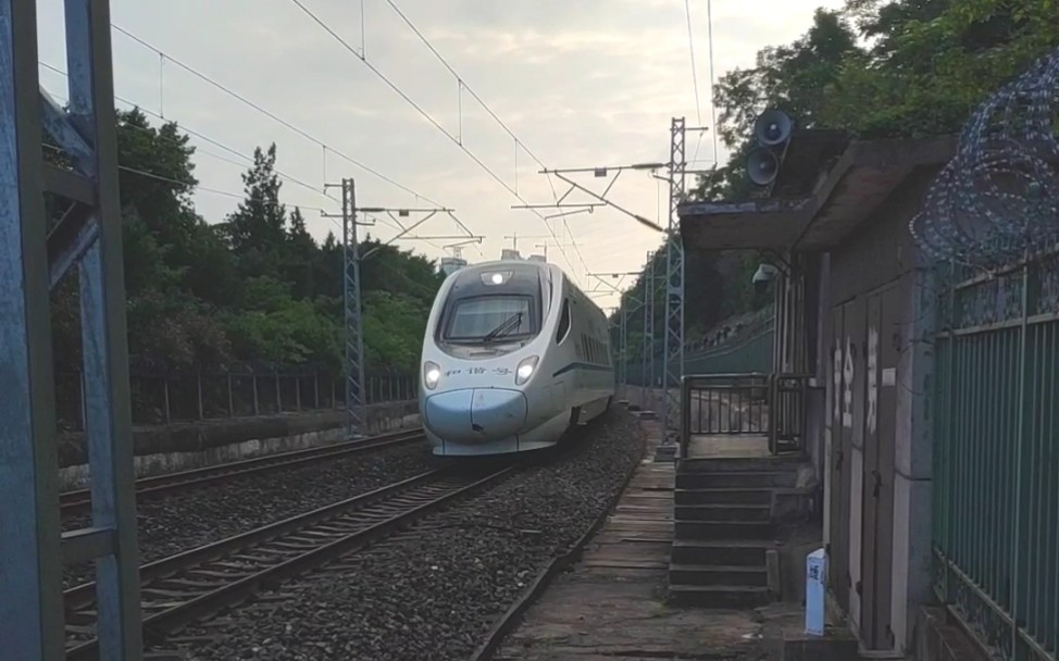 ...【CRH】CRH5A-5107通过京广线武汉长江大桥汉阳桥头 和谐号五系...