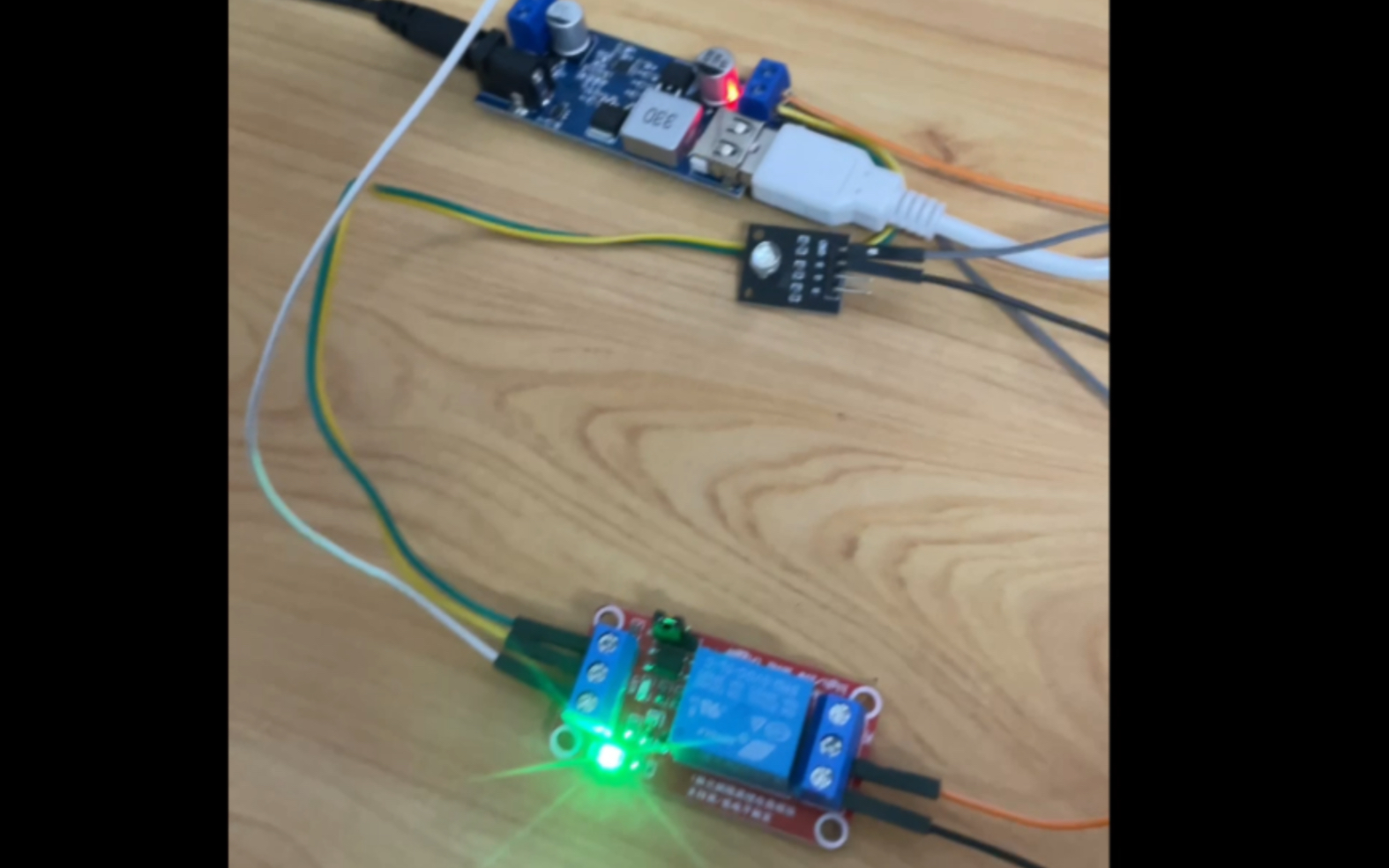 「树莓派」:基于Raspberry pi B+的Python程序来控制继电器(可编程),以...