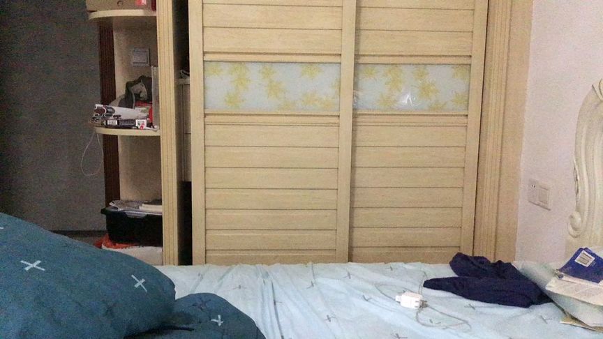 长按点赞冲10,马上更新,想看什么评论,最好是微信小程序