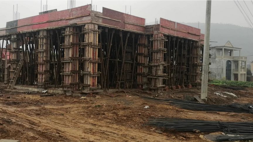 农村建房,框架模板结构完工,待上钢筋工…