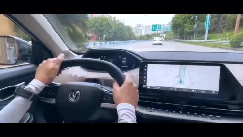 花103万买了长安55plus又去开丰田锋兰达瞎眼啦!