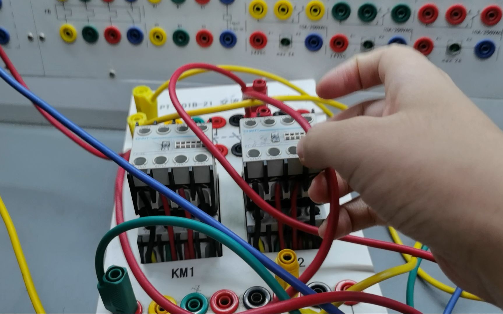 plc控制电机循环正反转