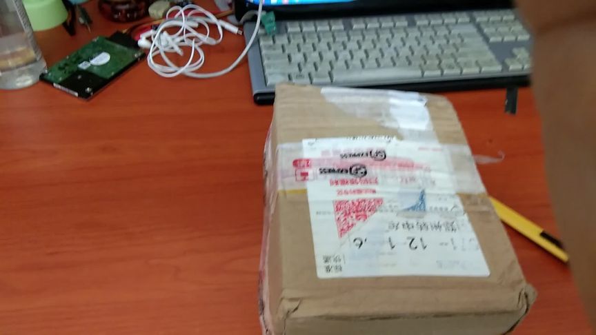 粉丝寄来三块硬盘一个磁头损坏一块重新分区数据恢复