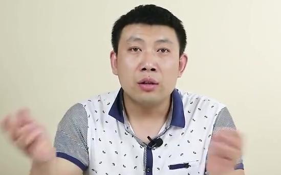 白衣服发黄怎么办? 别急, 教你一个小妙招, 让衣服瞬间焕然一新
