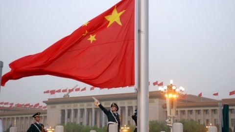 天安门早晨升国旗,为什么只升到283.