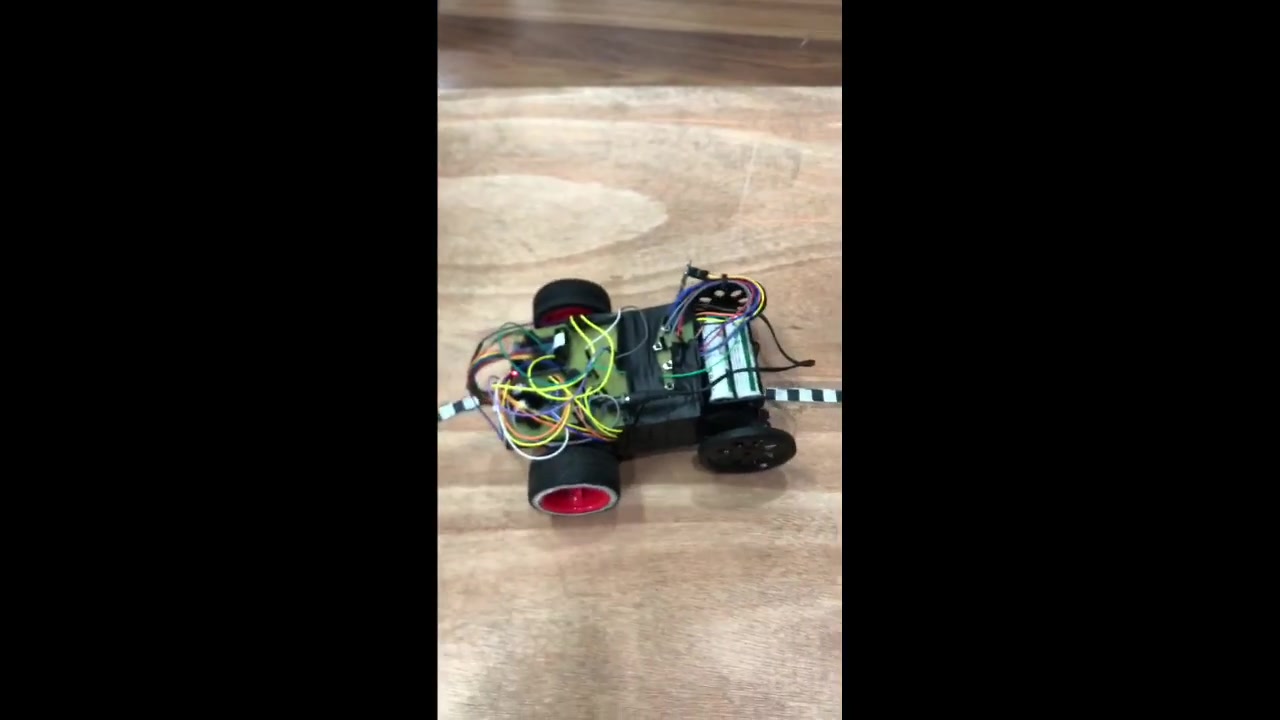 基于arduino控制系统的坡道寻迹电动小车