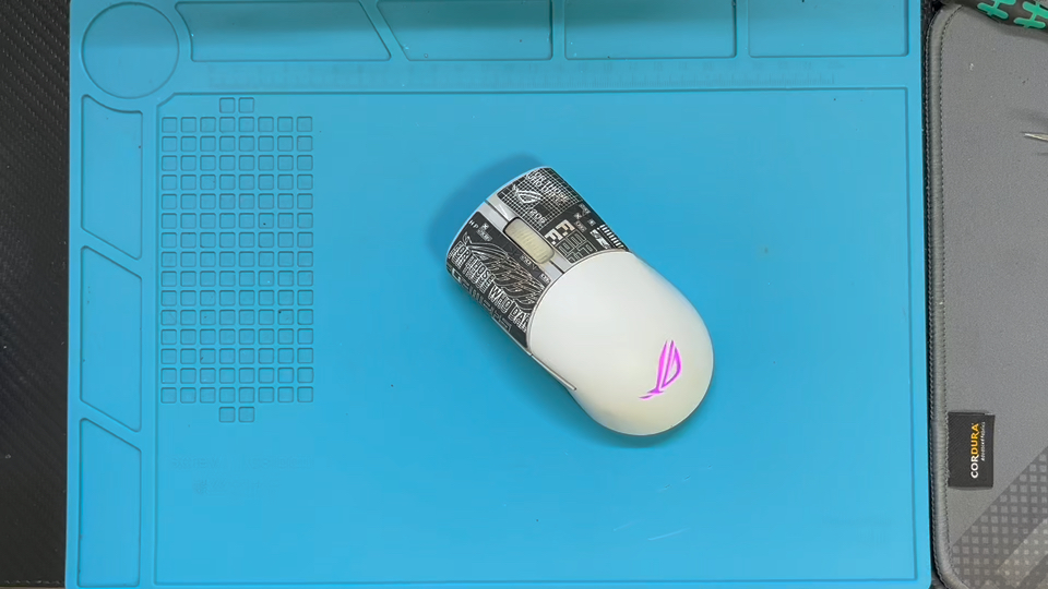 华硕ROG月刃36k鼠标维修拆解更换滚轮编码器视频解决滚轮回滚乱滚...