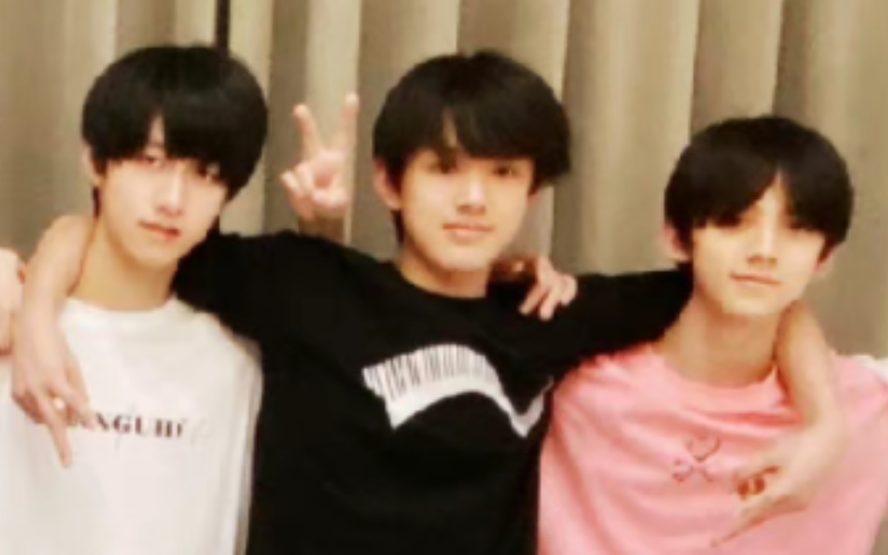 【TF家族三代reaction】一代团粉二代严唯对三代的颜值排序,三个小孩...