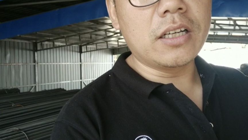 钢材价格这几天连续往上调价,钢材价格随着经济复苏开始触底反弹