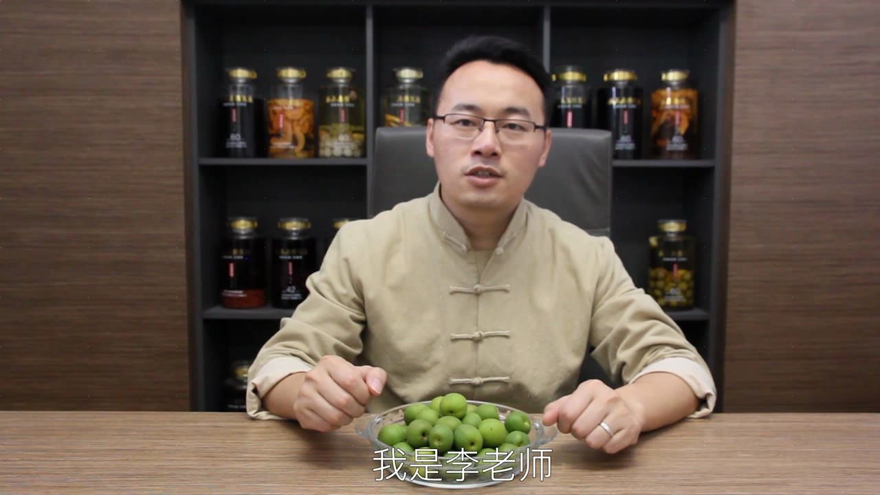 青梅酒的做法和功效_青梅酒炮制方法比例_怎样用青梅泡酒