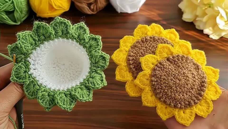 零碎毛线用途大,简单手工编织下,超美超实用,邻居都跑来学