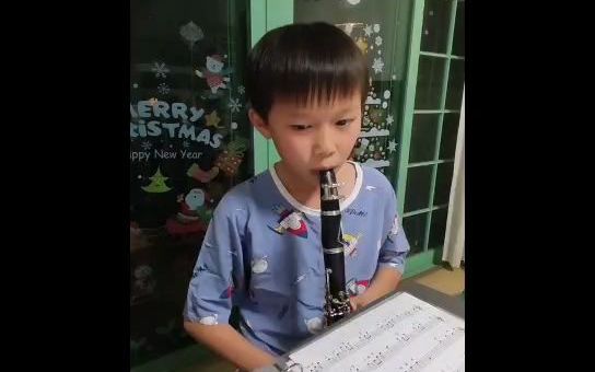 黄文皓单簧管表演《萱草花》