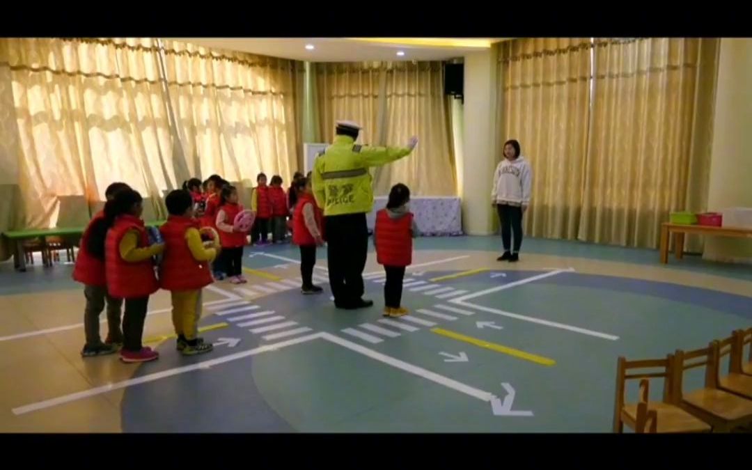 ...幼儿园大班社会公开课《我是小交警》幼儿园 完整版 课堂实录 公开...