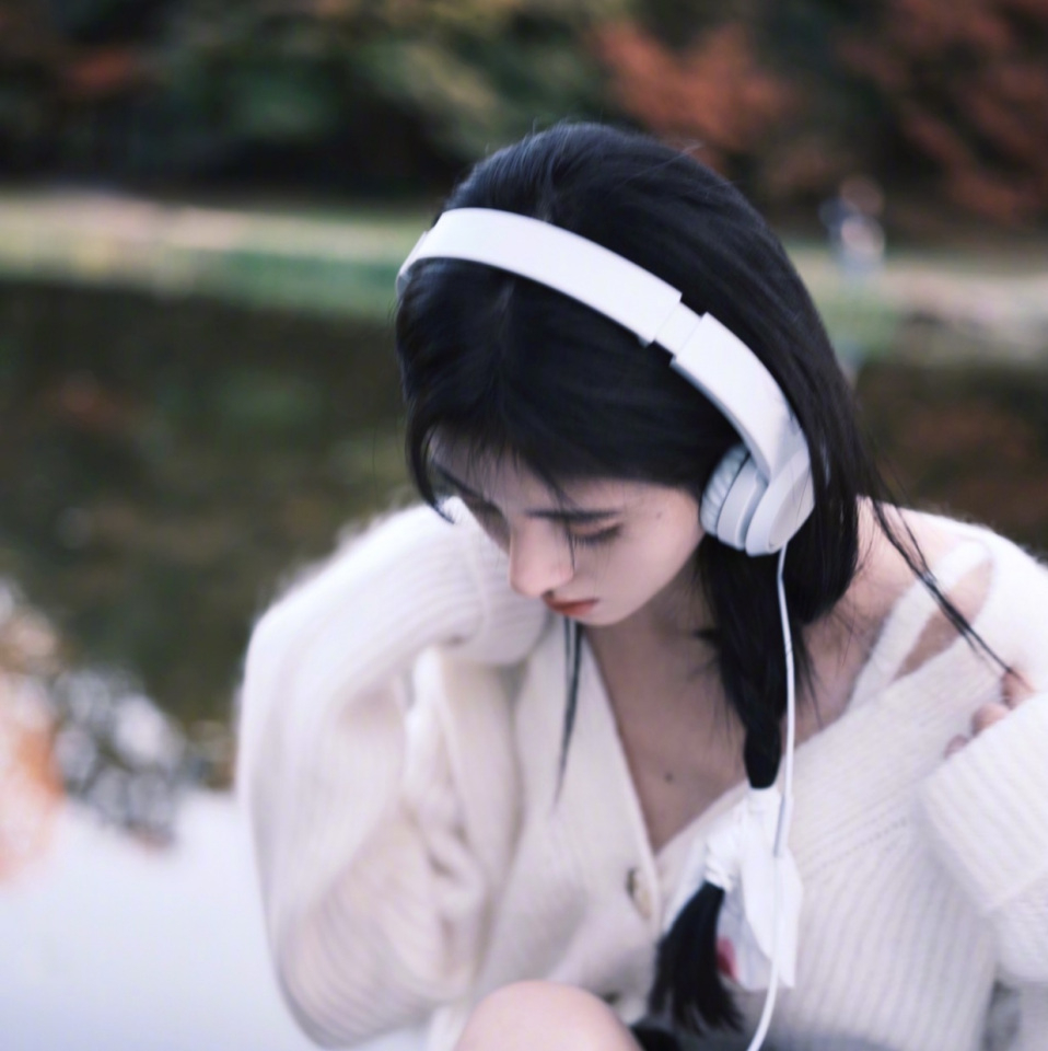 夜没有曲的消失 