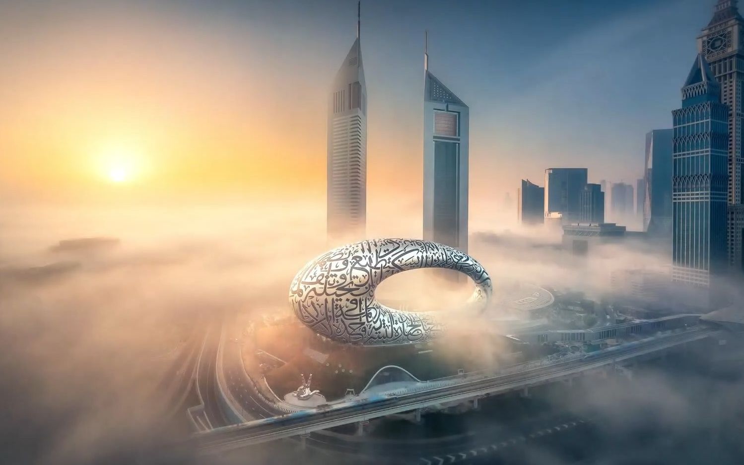 ...(Museum of the Future) 造价约1亿3600万美元,已于2022年2月正式开放