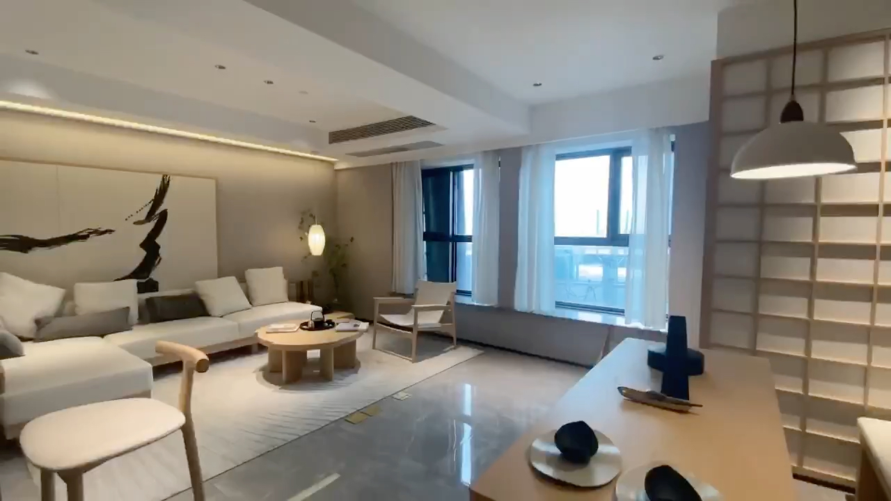 大型77平方白云区金沙洲沙贝地铁站一套复式两房小区式管理,带泳池...